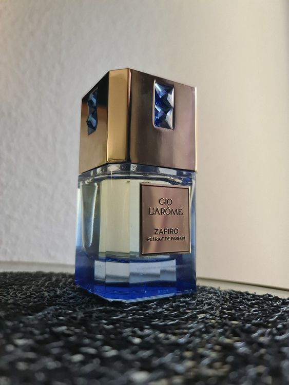 Gio L'Arome Zafiro Luxus Nichen Parfum (Gebraucht) in Zumikon für CHF ...