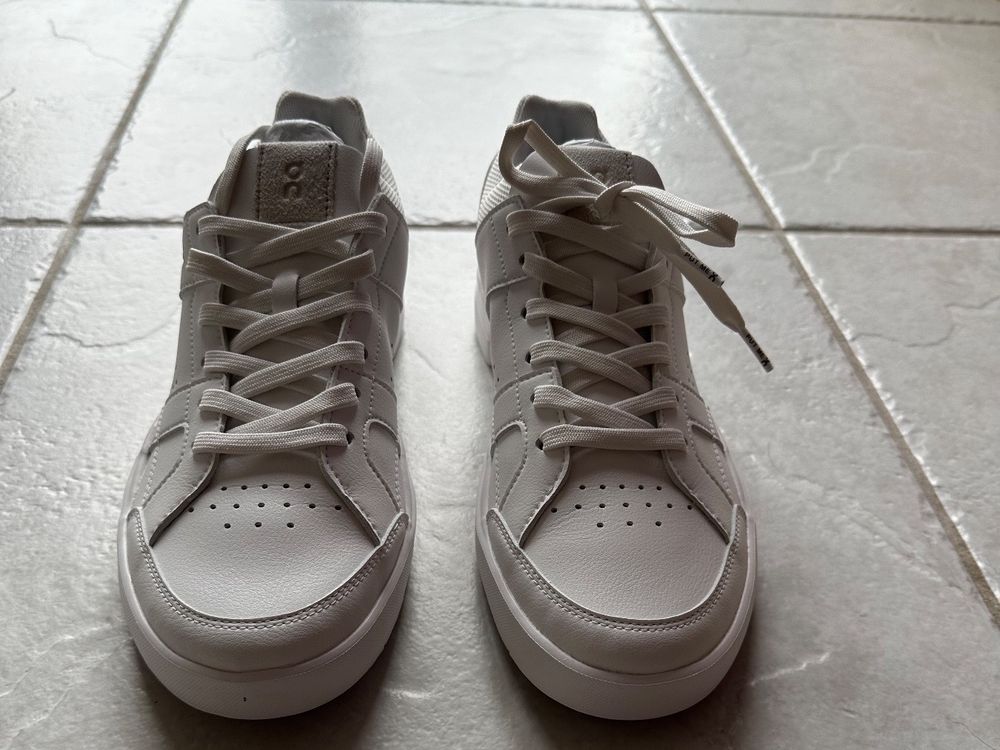 On Schuh Herren "The Roger" neu (Neu und originalverpackt) in Felben ...