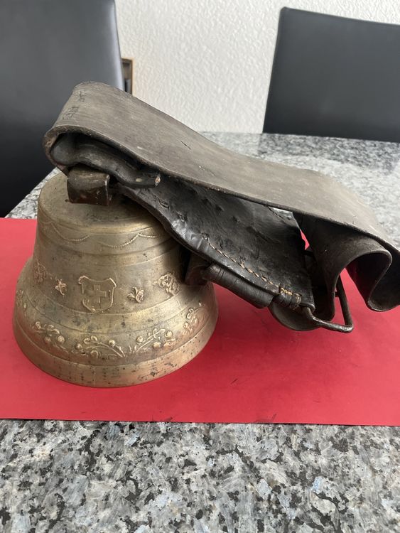 Ancienne cloche à vache (Gebraucht) in Crissier für CHF 120 – mit Lieferung auf Ricardo kaufen