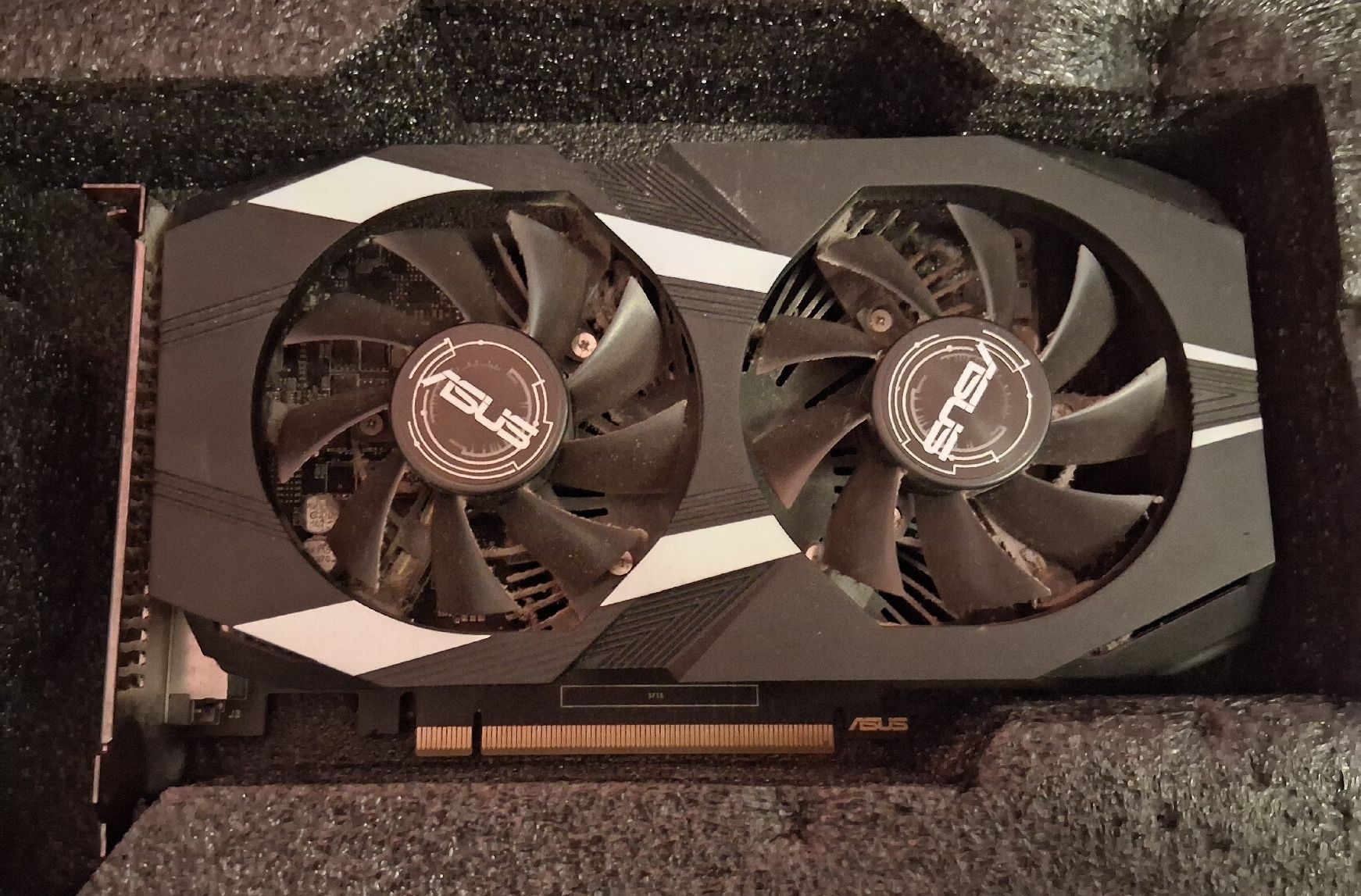 ASUS Dual GeForce GTX 1650 4G (D'occasion) à St-Imier pour CHF 75 ...
