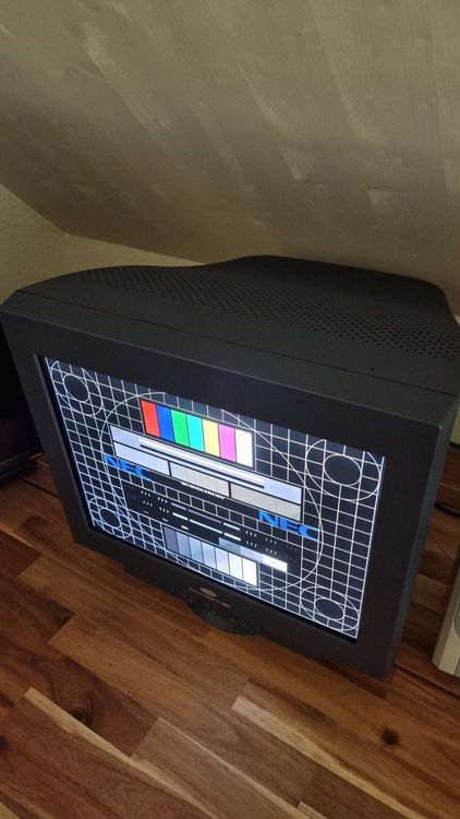LACIE Electron22 Blue IV/ 2070sb CRT (Gebraucht) in Aathal-Seegräben ...