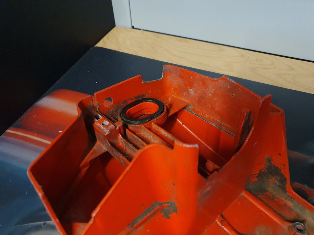 Stihl 070 AV Zylinderhaube (Defekt) in Hitzkirch für CHF 25 – mit ...