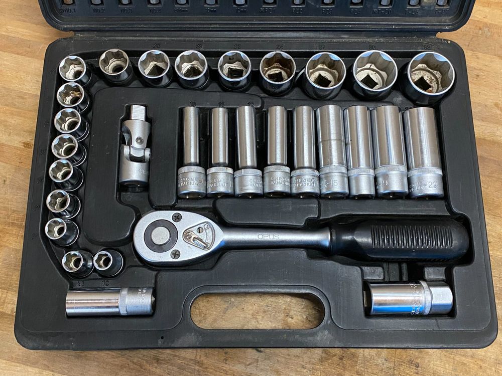 Ratschen - Satz / Steckschlüsselset / Werkzeugkoffer / Nüsse | Kaufen ...