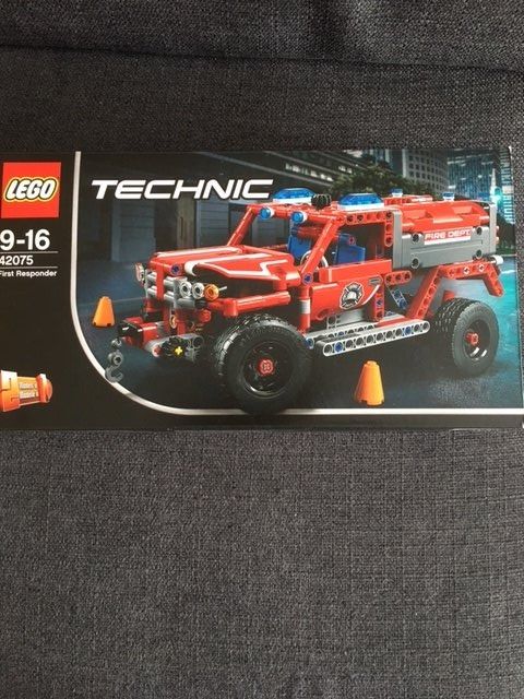 LEGO Technic - First Responder 42075 (Neu und originalverpackt) in ...