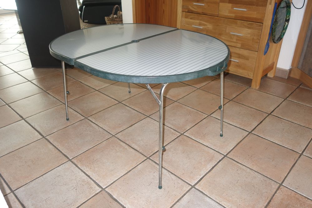 Campingtisch (Kofferklapptisch) (Gebraucht) in Termen für CHF 25 – mit Lieferung auf Ricardo kaufen