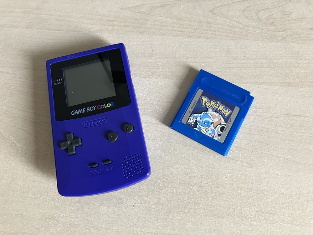 Gameboy Color Purple + Pokémon Blue Edition (Gebraucht) in Emmenbrücke ...