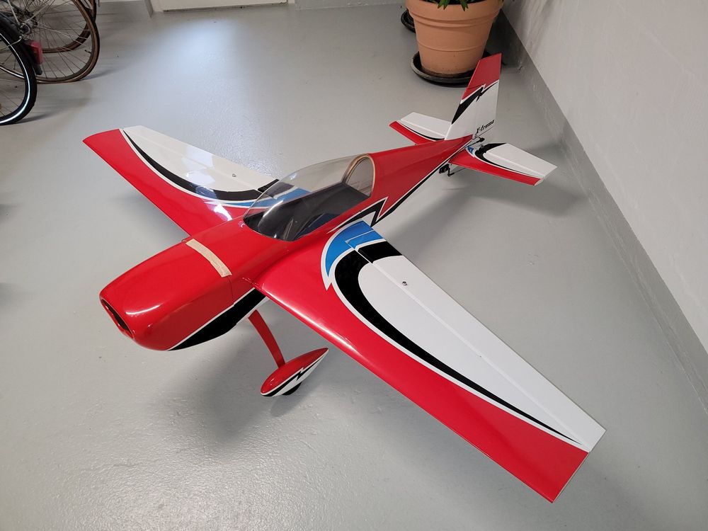 Neue X-Trema 330L, mit Hitec Servos, 1850 mm., ohne Antrieb | Acheter ...