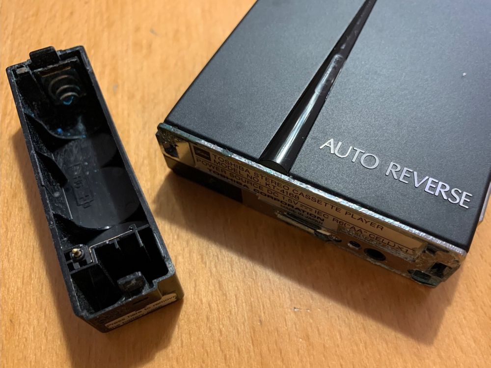 Toshiba KT-4168 Auto Reverse (Walkman), unklar ob defekt? (Defekt) in ...
