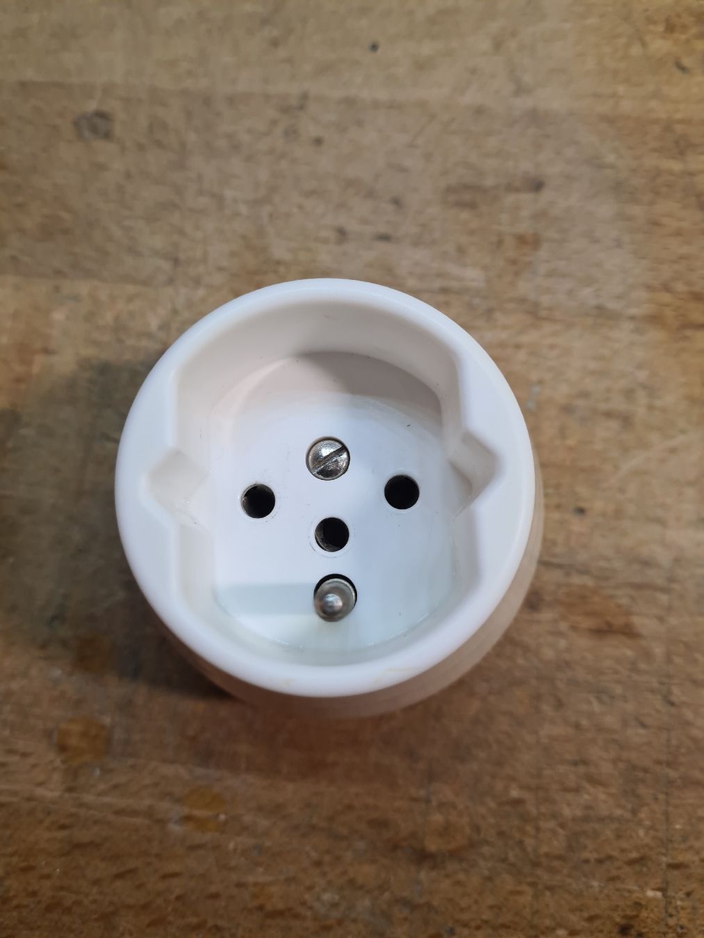 Presa elettrica vintage, ottime condizioni (Usato) a Riva San Vitale ...