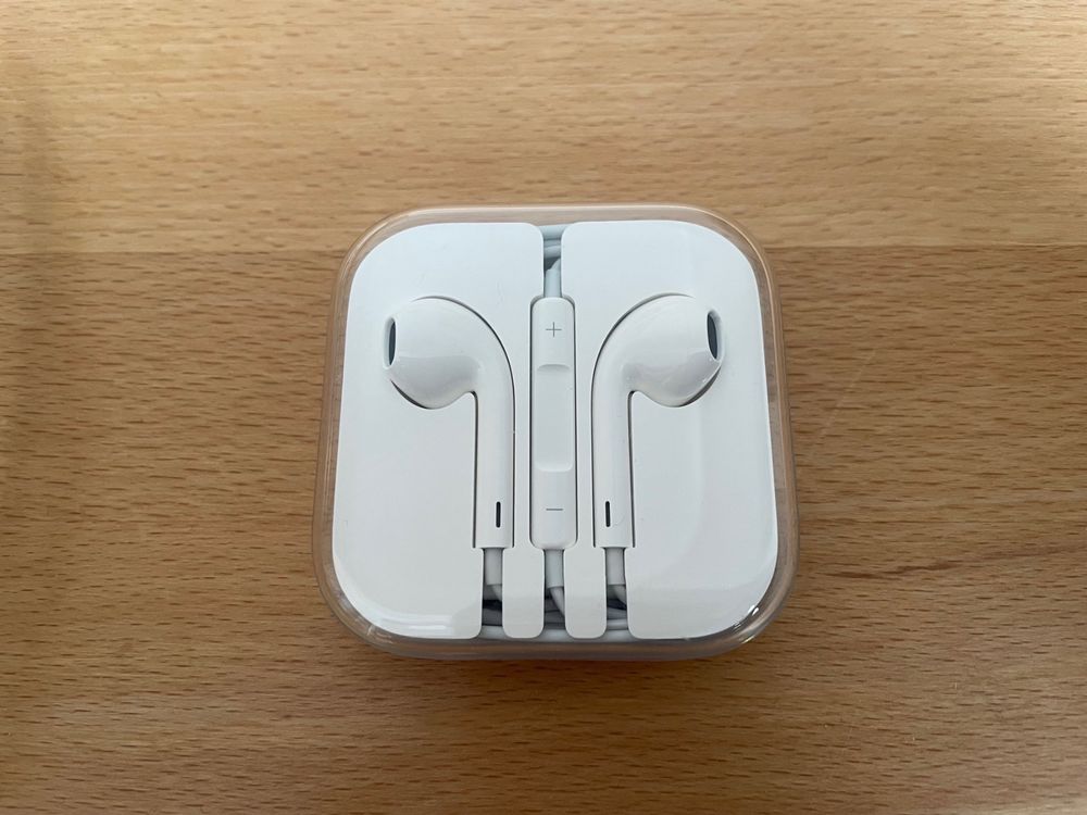 Apple Ear-Pods Kabel-Kopfhörer 3,5 mm Anschluss, neu | Kaufen auf Ricardo