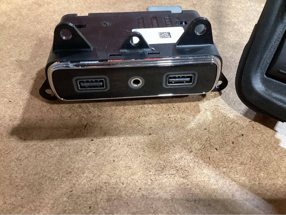 Steuergerät USB zu Jeep Grand Cherokee 3.0 CRD (Gebraucht) in ...