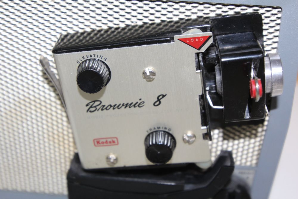 Vintage Kodak Brownie 8 Movie Projector Model A15 | Kaufen auf Ricardo