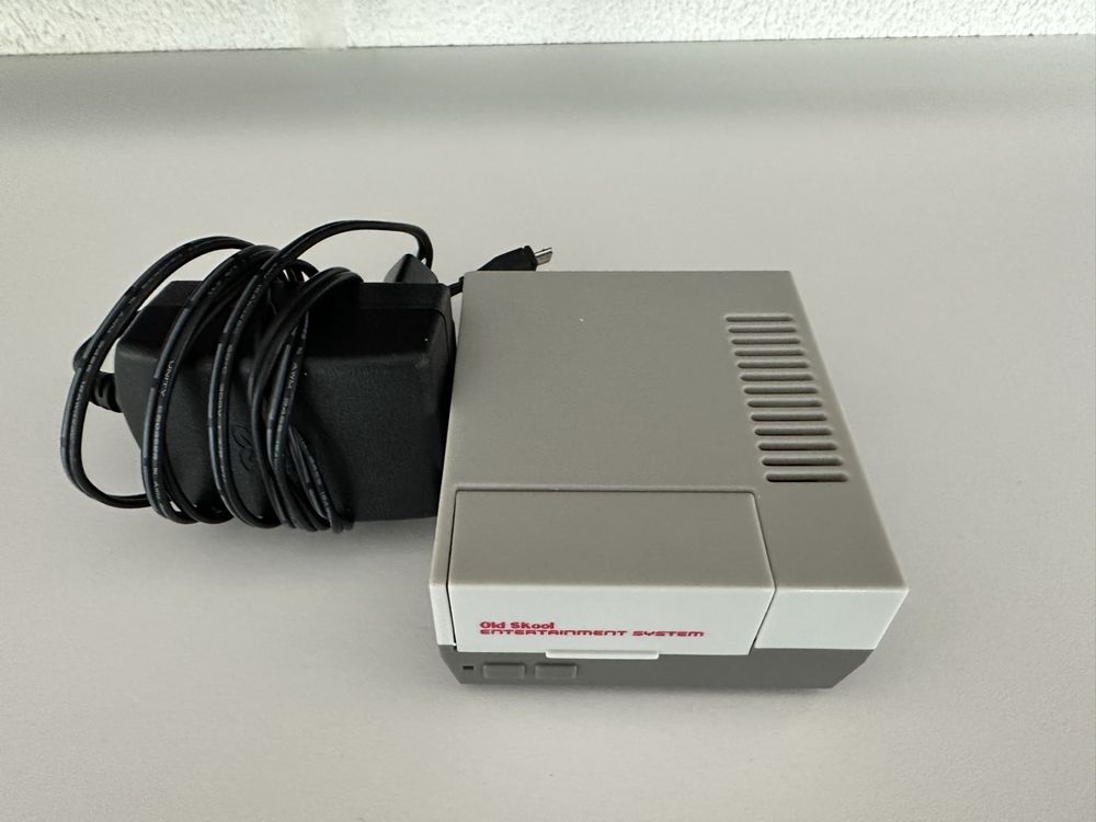 Old Skool entertainment system (Gebraucht) in Braunau für CHF 15 – mit ...