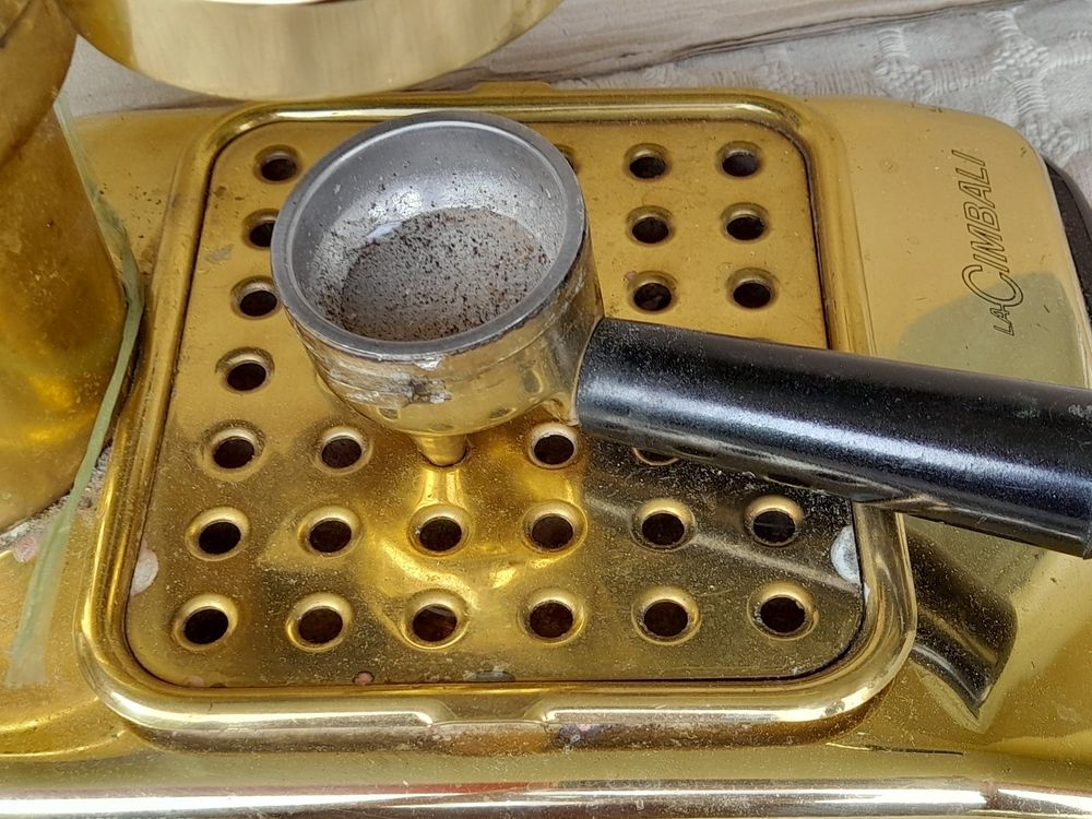 Kaffee-Maschine/Kolbenmaschine La Cimbali Micro (Defekt) in Thun für ...