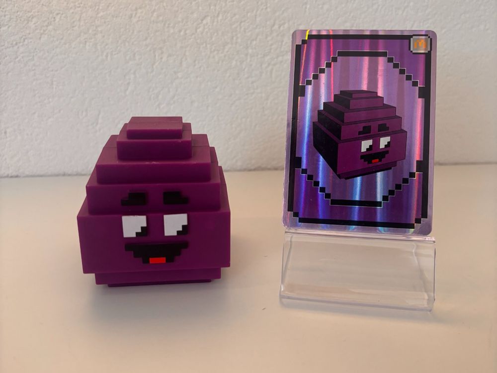 Minecraft Mc Donalds Grimace (Gebraucht) in Binningen für CHF 5 – mit ...