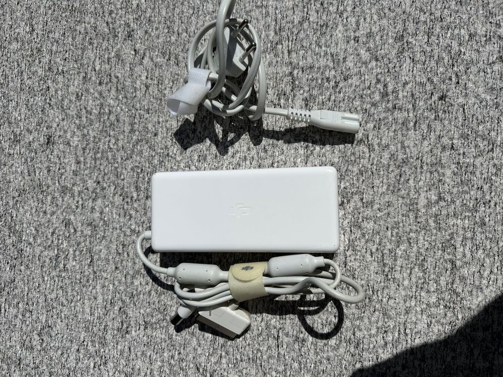 Genuine Phantom 4 pro charger tested | Kaufen auf Ricardo