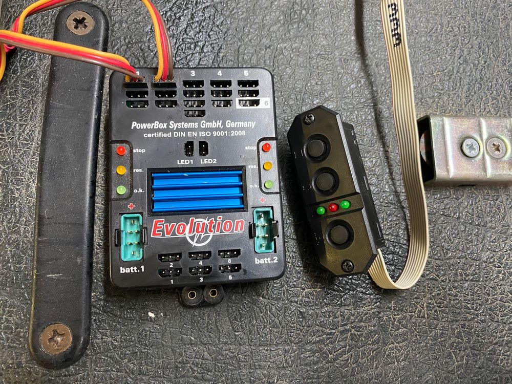 Powerbox Évolution avec interrupteur | Kaufen auf Ricardo