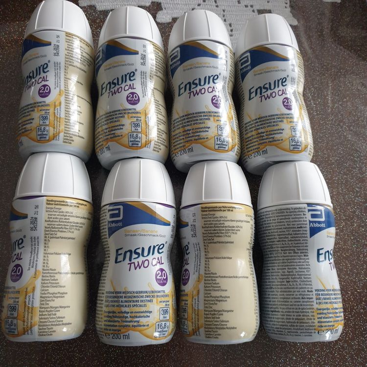 8 Flaschen Ensure TwoCal Banane (Neu und originalverpackt) in ...