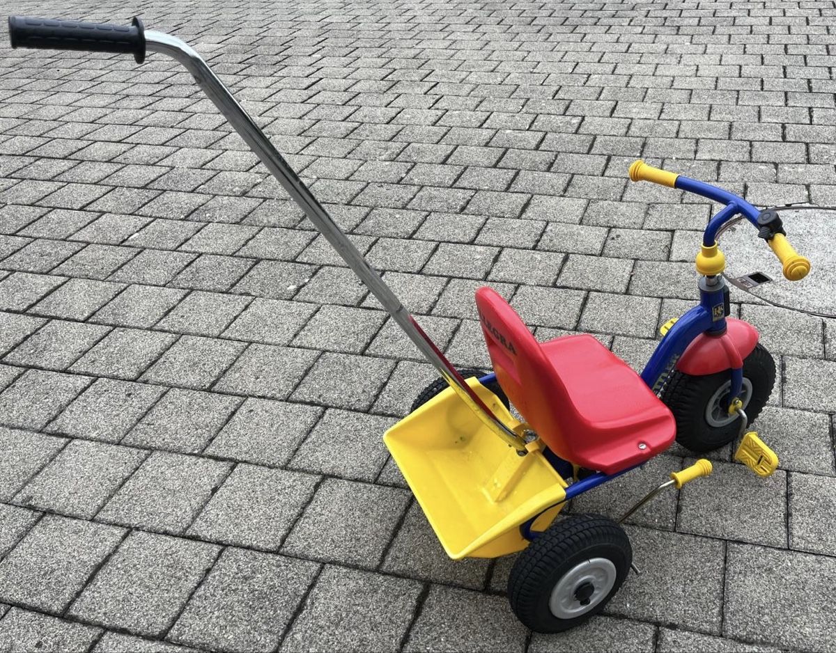 Kettler Dreirad mit Schubstange (Gebraucht) in Klingnau für CHF 16.95 – nur Abholung auf Ricardo ...