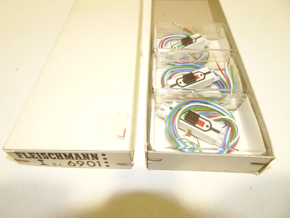 3 Fleischmann Stell und Schaltpult Stellwerk 6901 | Kaufen auf Ricardo