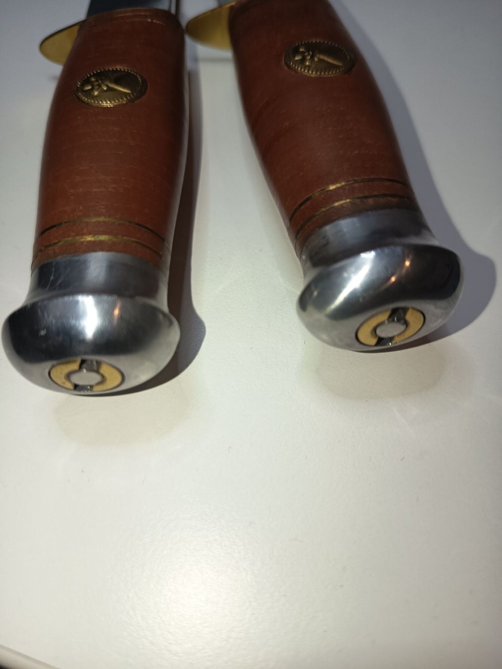 Zwei Buffalo Bill Messer - Sammlerstücke für Liebhaber (Neu (gemäss ...