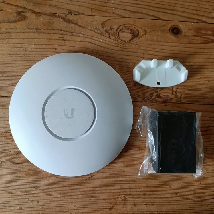 Ubiquiti - UniFi Access Point - AP AC PRO mit POE Injector (Gebraucht ...