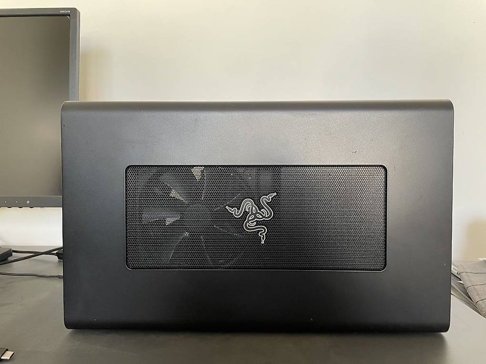 Razer Core X mit RX 570 8GB EGPU (Gebraucht) in Schänis für CHF 200 ...