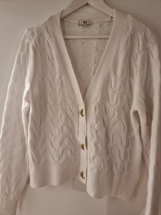 Weisser Strick Cardigan mit süssen Knöpfen | Kaufen auf Ricardo