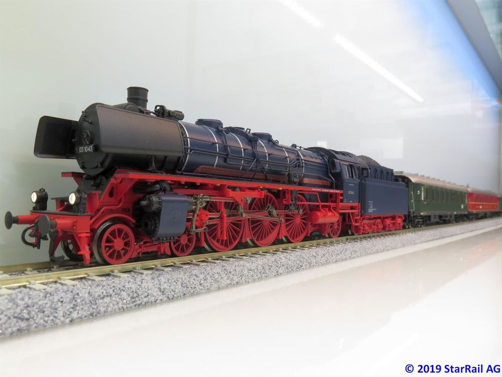 Roco 61474 Set Dampflok BR 03 + Schn.Zug (Neu und originalverpackt) in ...