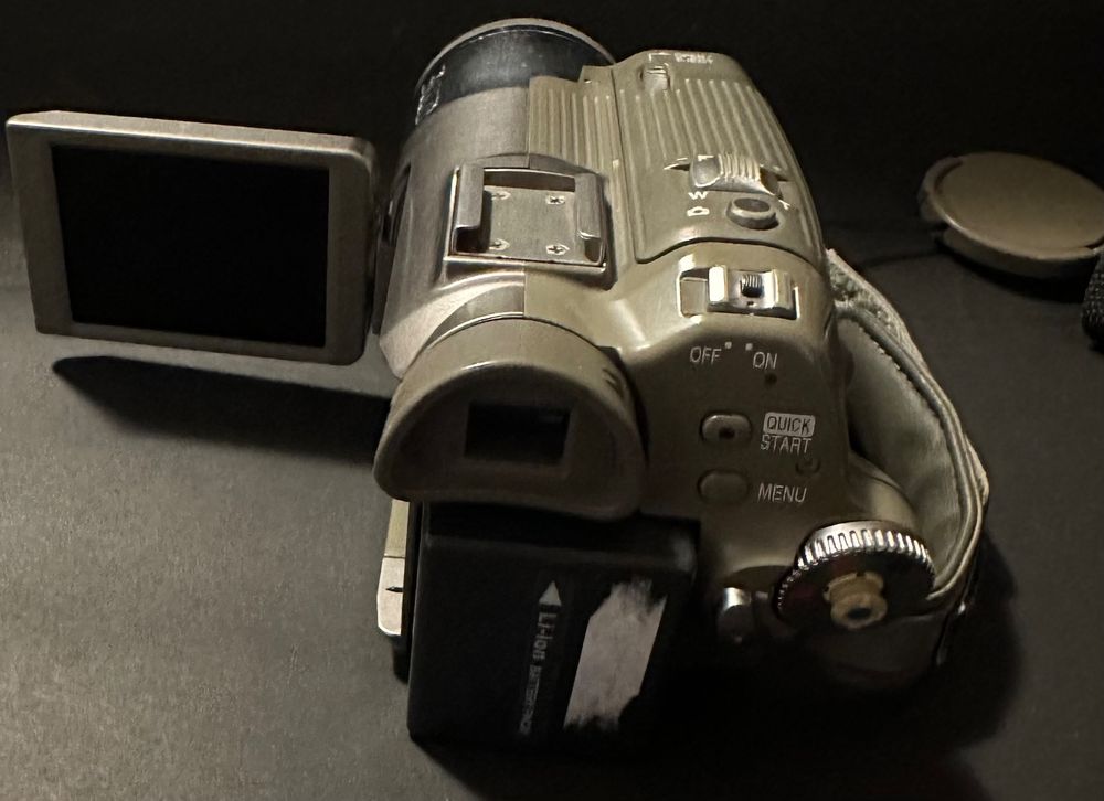 Vintage Panasonic 24,5mm 1:1.8 Videokamera | Kaufen auf Ricardo