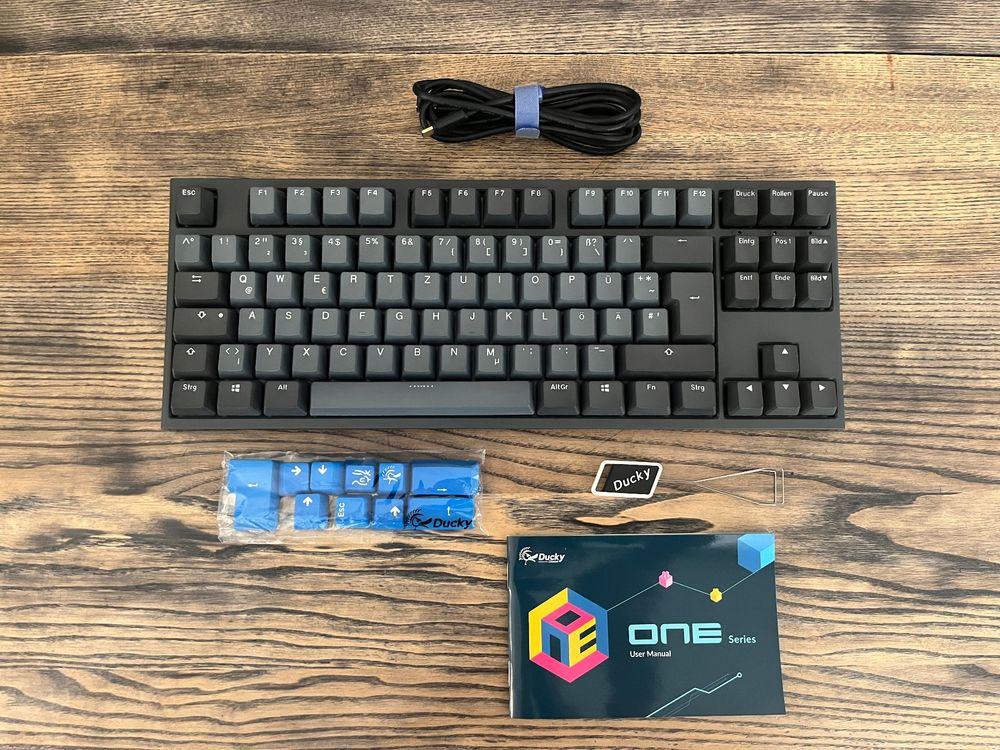 Ducky One 2 Skyline Gaming Keyboard, Cherry MX Red, TKL, DE (Neu ...