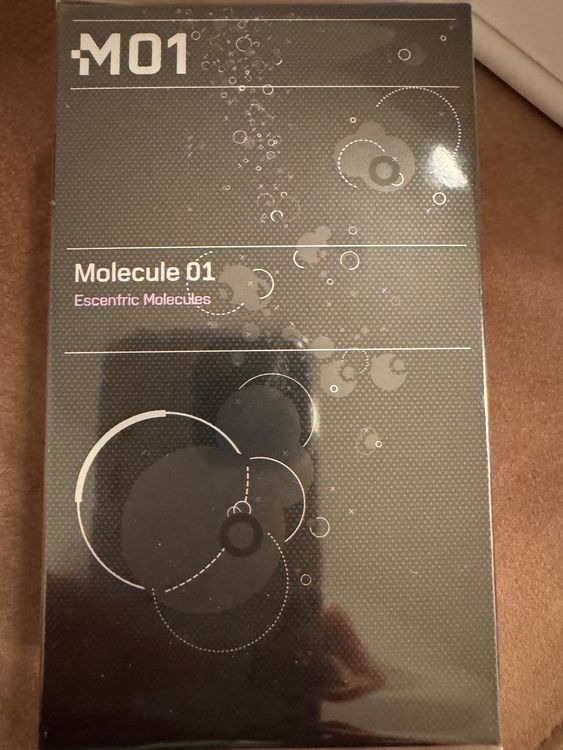 Escentric Molecules - Molecule 01, 100 ml (Neu und originalverpackt) in für CHF 130 – mit ...
