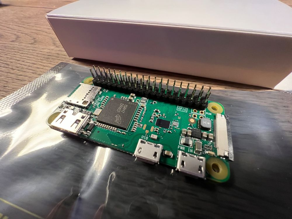 Raspberry Pi Zero WH Neu! (Neu und originalverpackt) in Zeiningen für CHF 27 – mit Lieferung auf ...
