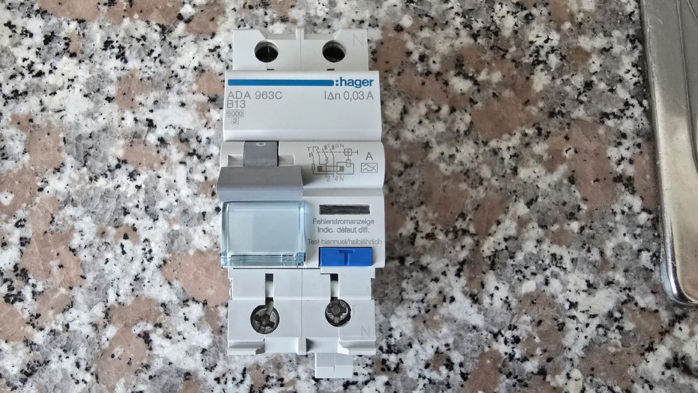 Hager ADA963C Fehlerstromschutzschalter - Top Zustand! (Gebraucht) in ...