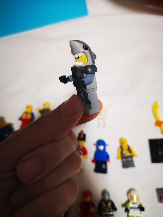 (L49) 24 x Lego Figuren Ninjago, Alien, Schlange... (Gebraucht) in Sevelen für CHF 32 – mit ...