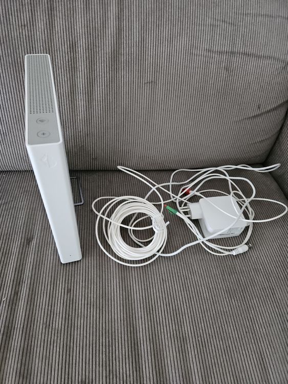 Swisscom internet box 4 with fiber cable | Kaufen auf Ricardo