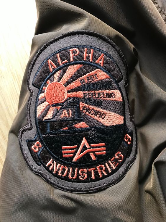 Alpha Industrie Jacke Blouson Grösse L seltene Farbe braun | Kaufen auf Ricardo