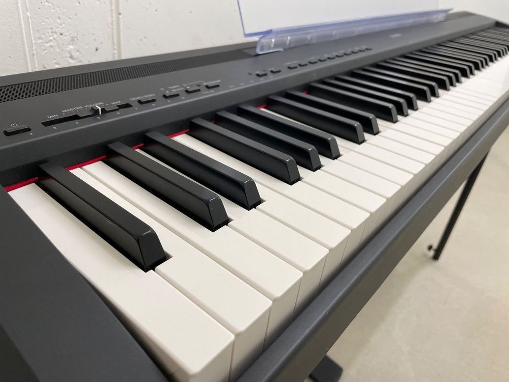 Yamaha P-95 Digital Piano | Kaufen auf Ricardo