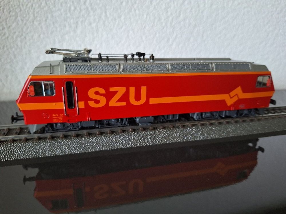 HAG HO. Locomotive Re 4/4 Compagnie SZU, selon photos (Neu und ...