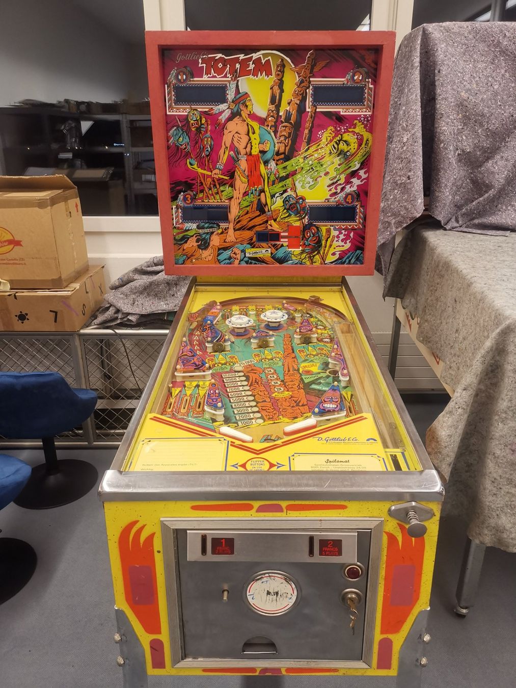 Totem Flipper Pinball Gottlieb System 1 solid state 1979 (Gebraucht) in ...