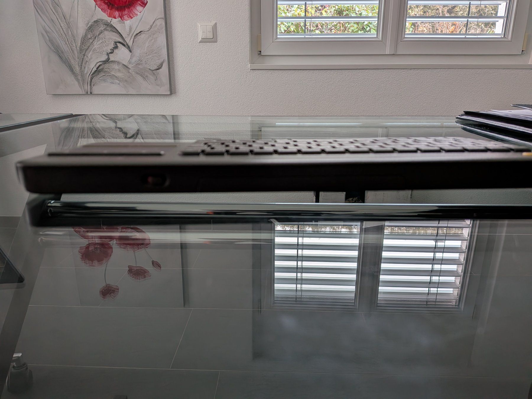 Logitech clavier avec pavé tactile wireless K400 plus (Gebraucht) in ...