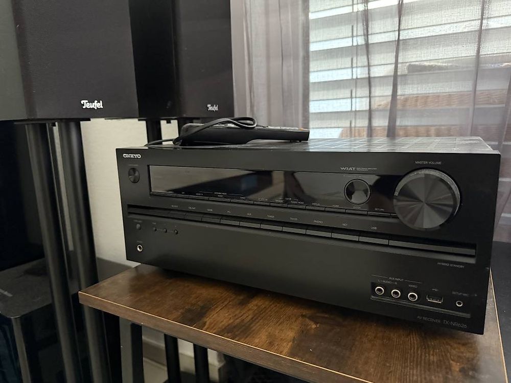 Komplettes Set Heimkino Onkyo, Yamaha, Teufel, Harmann,usw. (Gebraucht ...