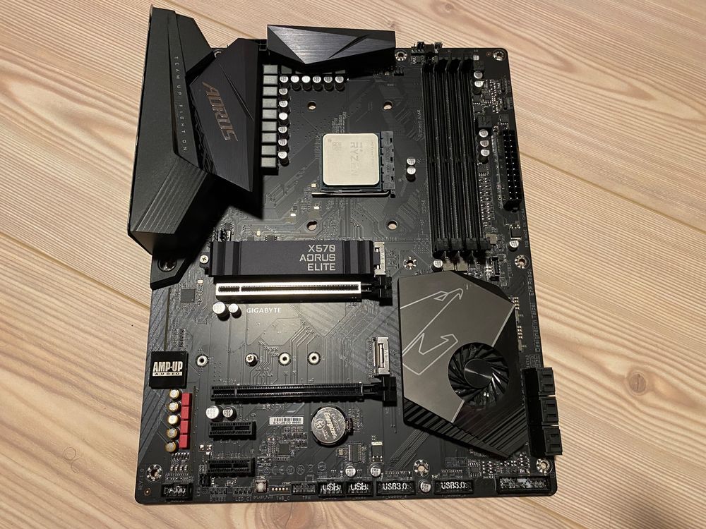 Mainboard Gigabyte Aorus X570 Elite mit Ryzon 3700x CPU (Gebraucht) in Deitingen für CHF 113 ...