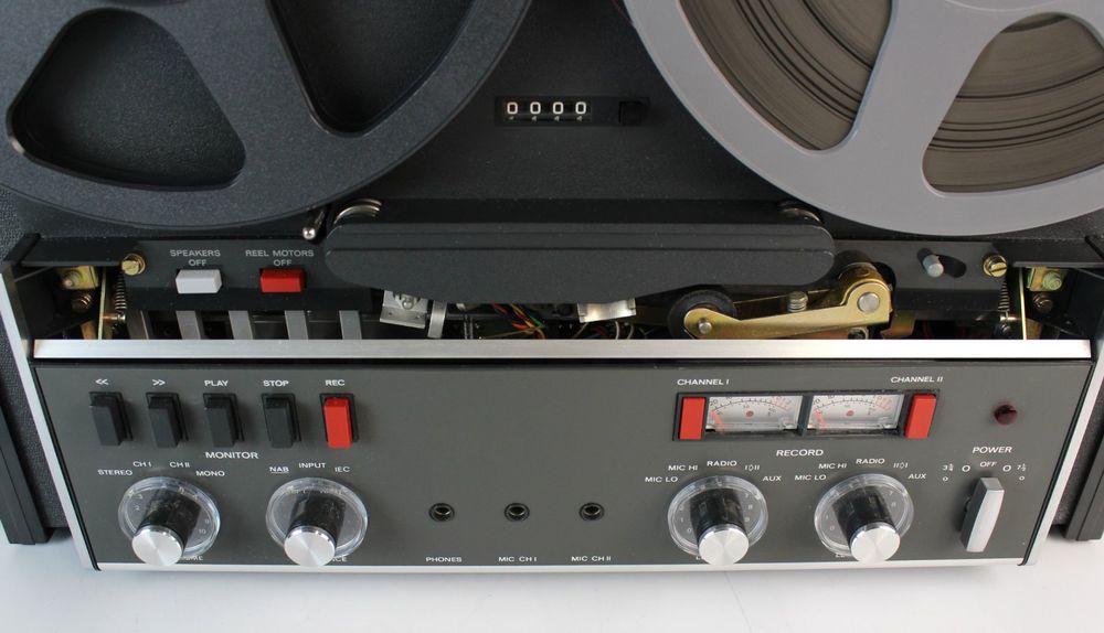 Revox A77 tragbares Koffergerät 2 Spur mit Lautsprecher | Kaufen auf Ricardo