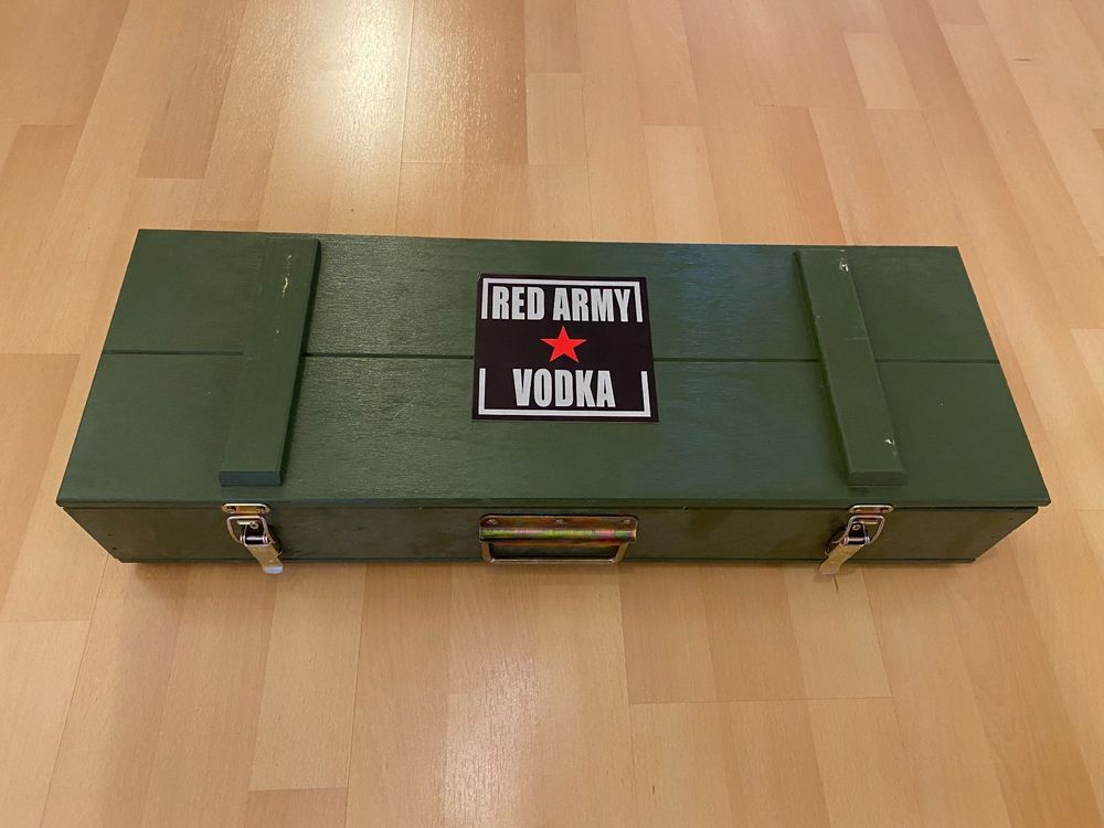 Kalaschnikow Red Army AK-47 Vodka Set (Neu und originalverpackt) in ...