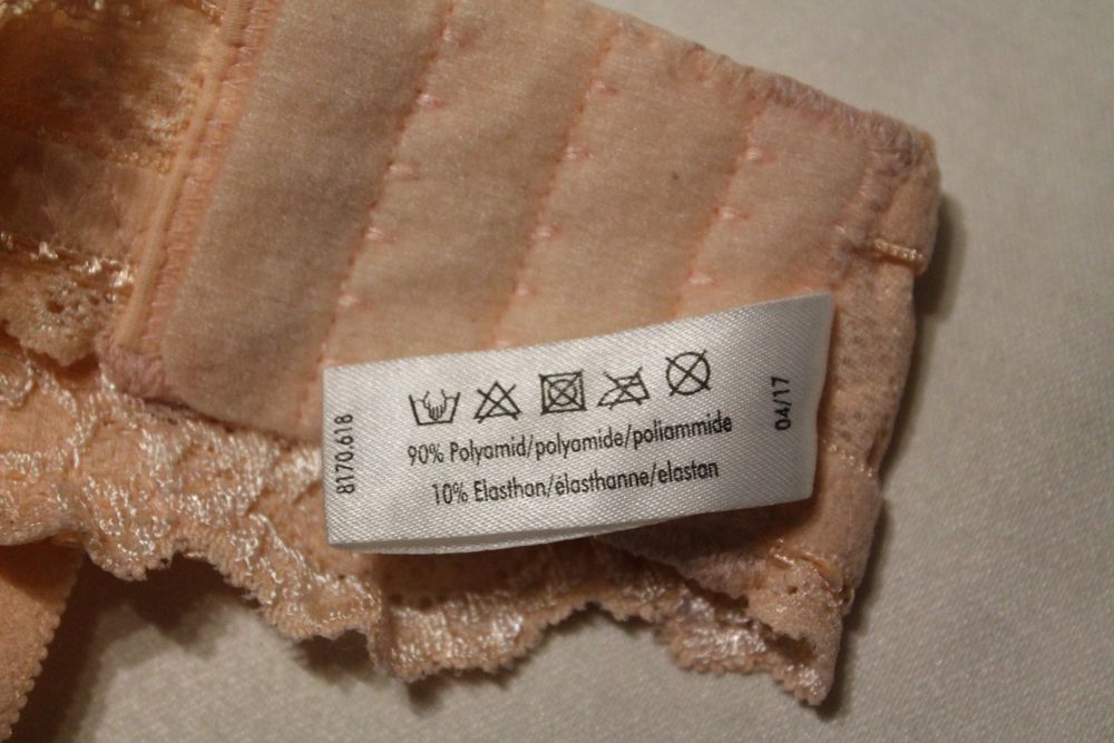 3x ELLEN AMBER Slip Gr.L 1x dazugehörige BH Gr. 95 D NEU!!!! (Gebraucht ...