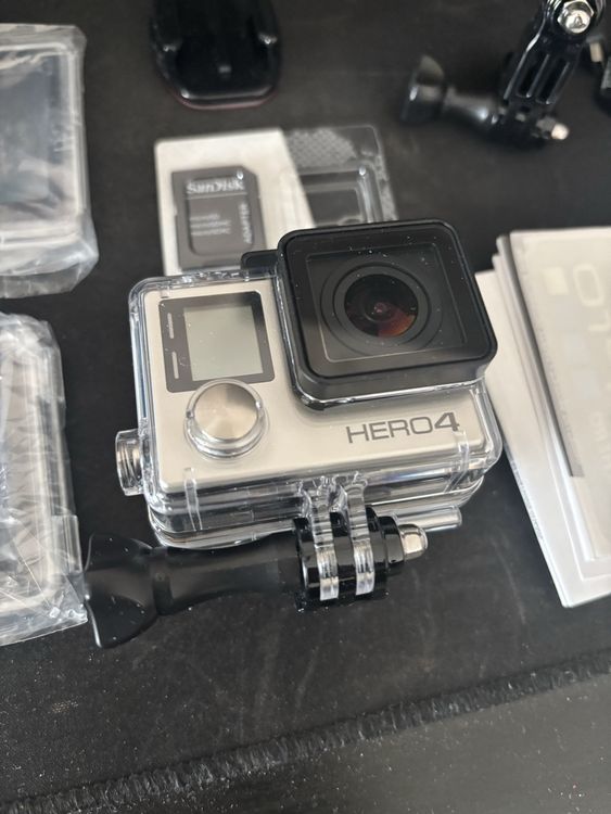 GoPro Hero 4 Silver with accessories | Kaufen auf Ricardo
