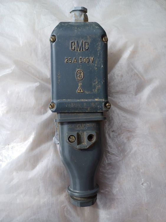 Stromstecker und Steckdose 25A, 500 V, 4 Polen (Gebraucht) in Rüegsbach ...