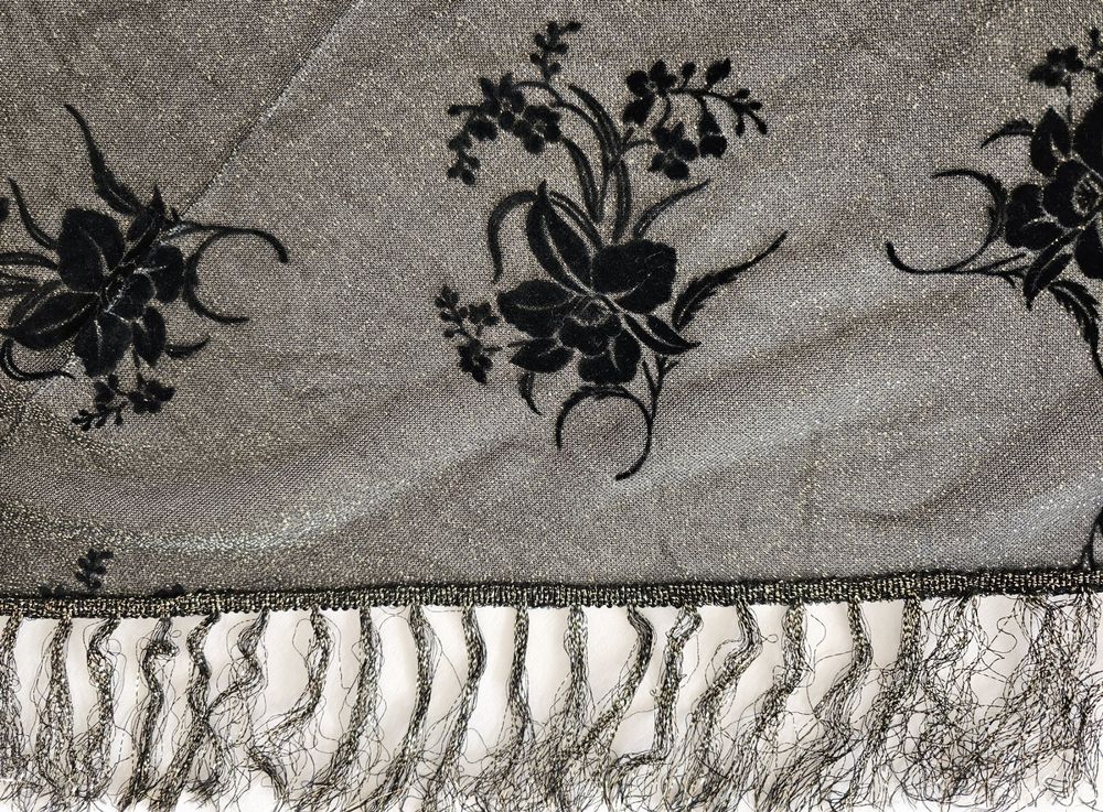 Foulard triangle noire/argenté 90 x 90 x 130 (Neuf avec emballage d ...