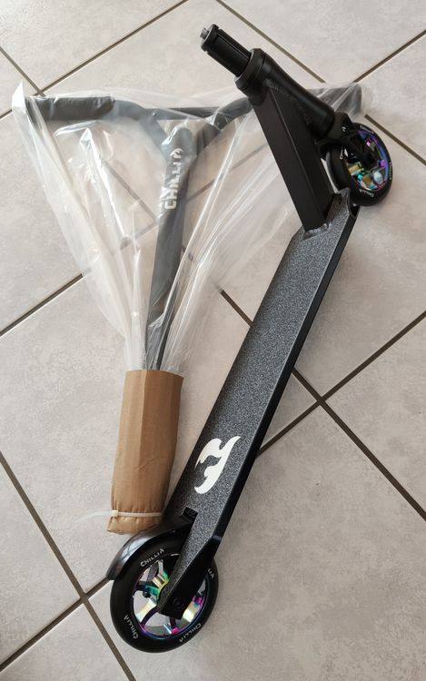 Chilli 5000 black/rainbow Scooter Trottinett!!! NEU!!! (Neu (gemäss ...